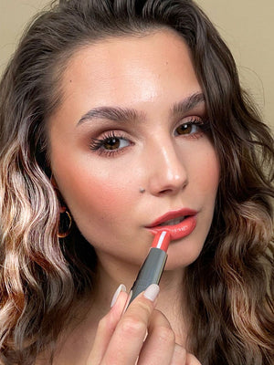 Sommer Make-up mit Tipps für einen langanhaltenden Look